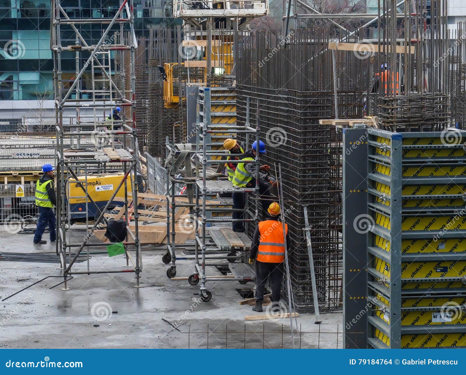 Construction site editorial stock image. Image of structure - 79184764