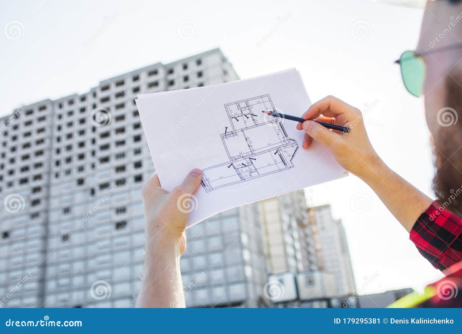 Construction Site Check Drawing and Business Workflow of New Building ...