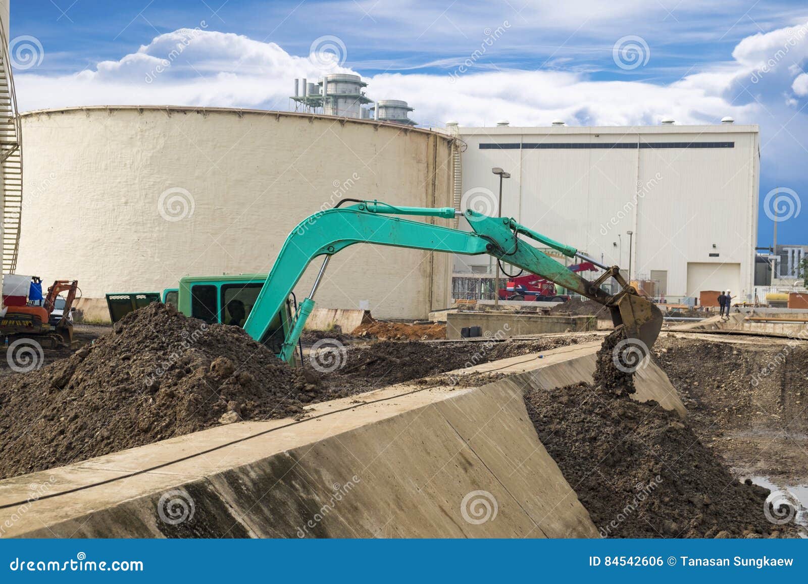 Construction Site, Construction Machinery, Bulldozer, Excavation Stock ...