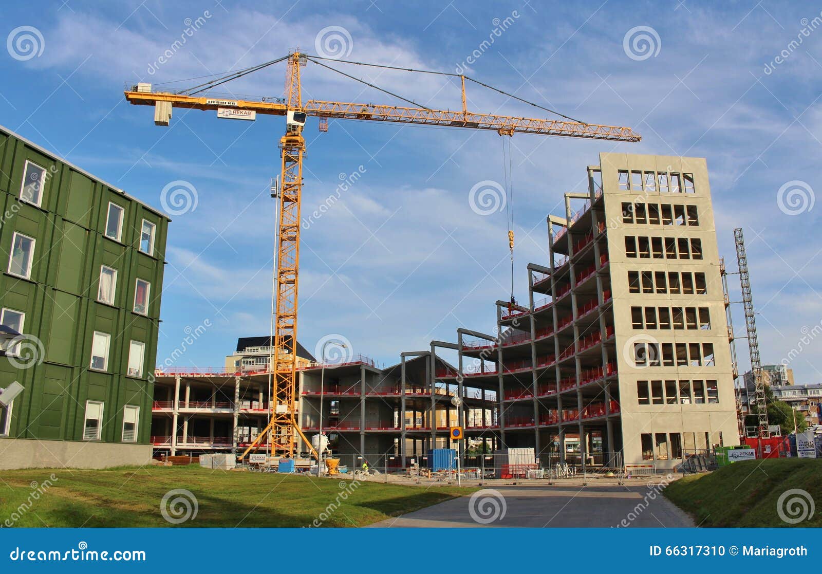 Staggering Height Stock Photos - Free & Royalty-Free Stock Photos from ...