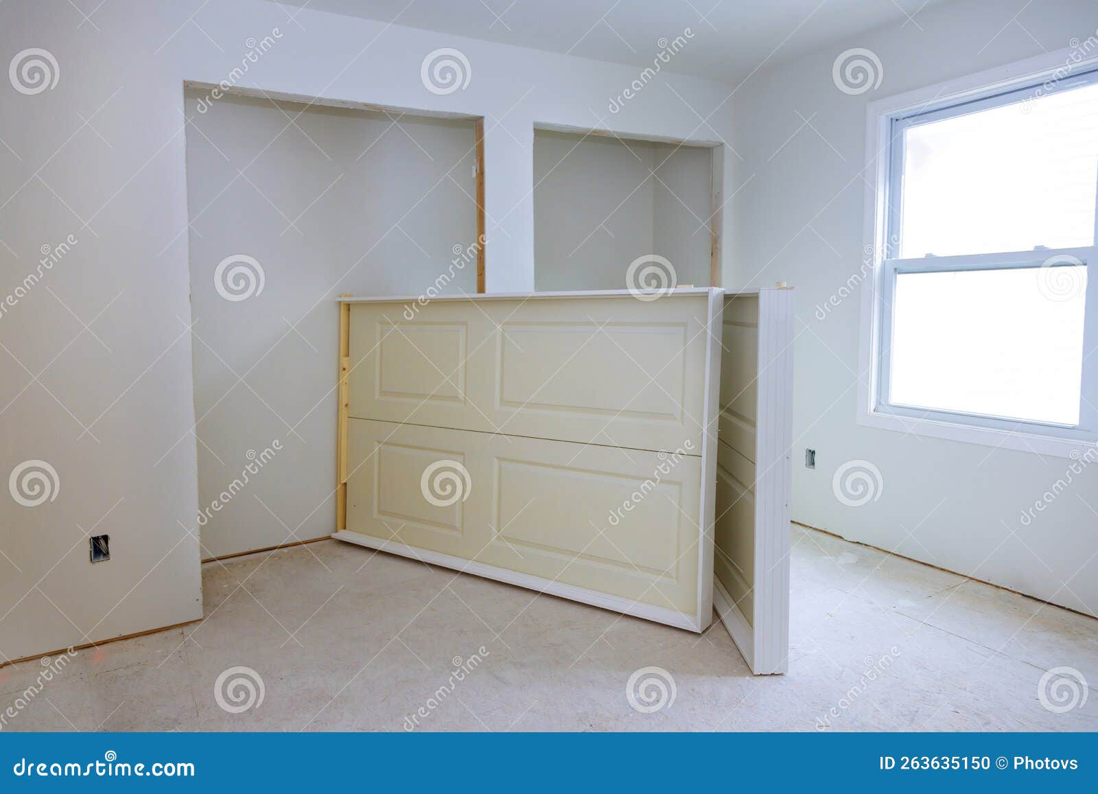 The Construction Site is in the Process of Preparing the Interior of a ...