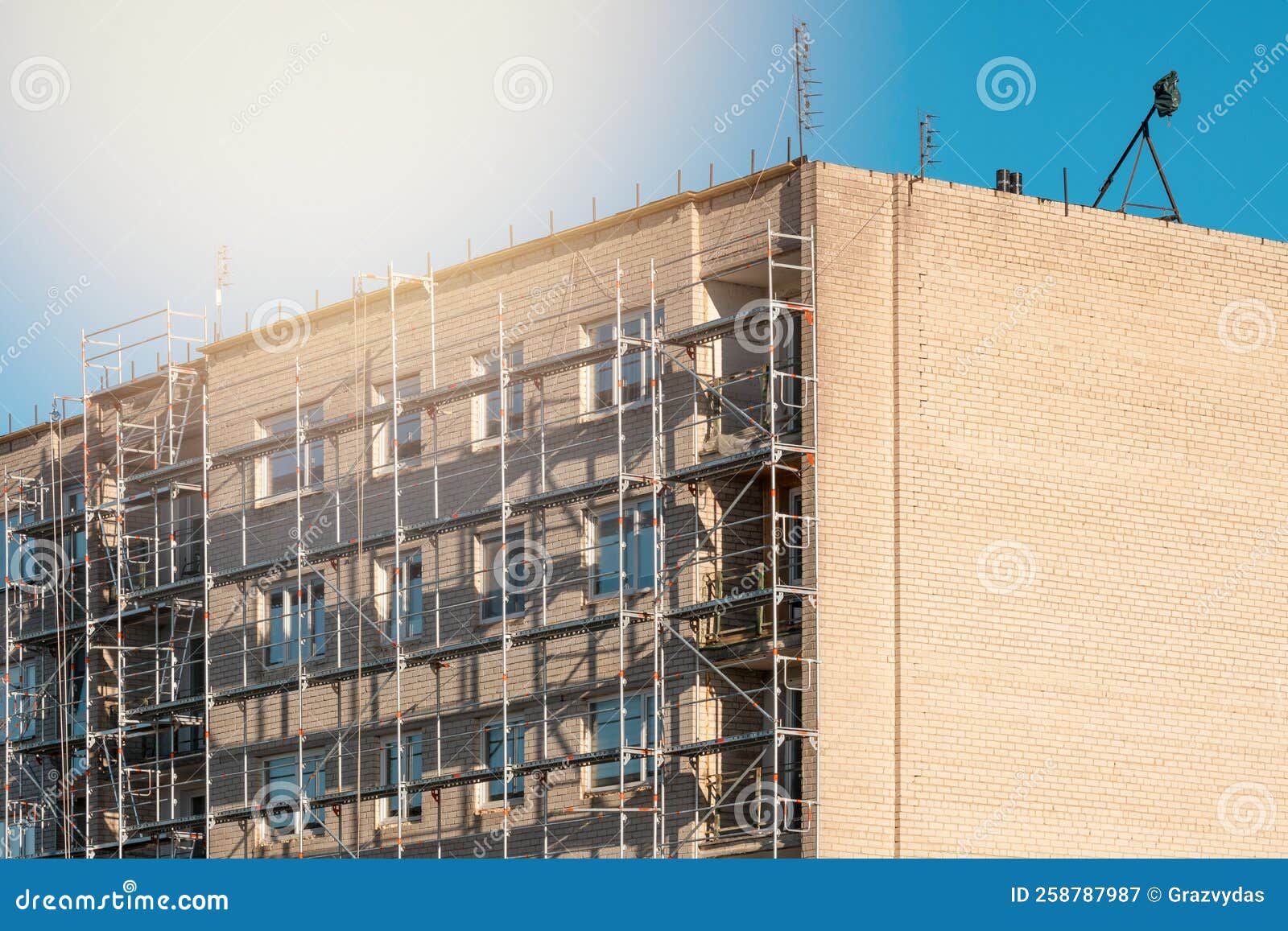 Scaffolding On A Multistory Building. Warming Of The Outer Wall Panel ...