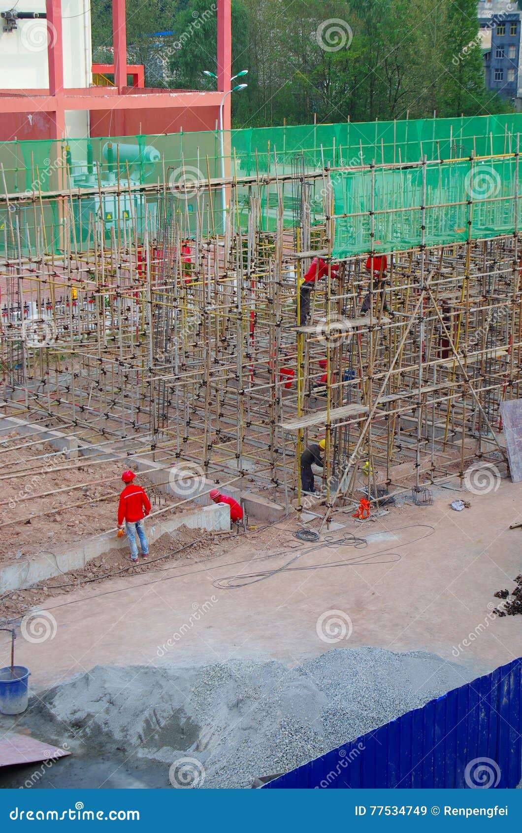 Construction editorial stock image. Image of city, male - 77534749