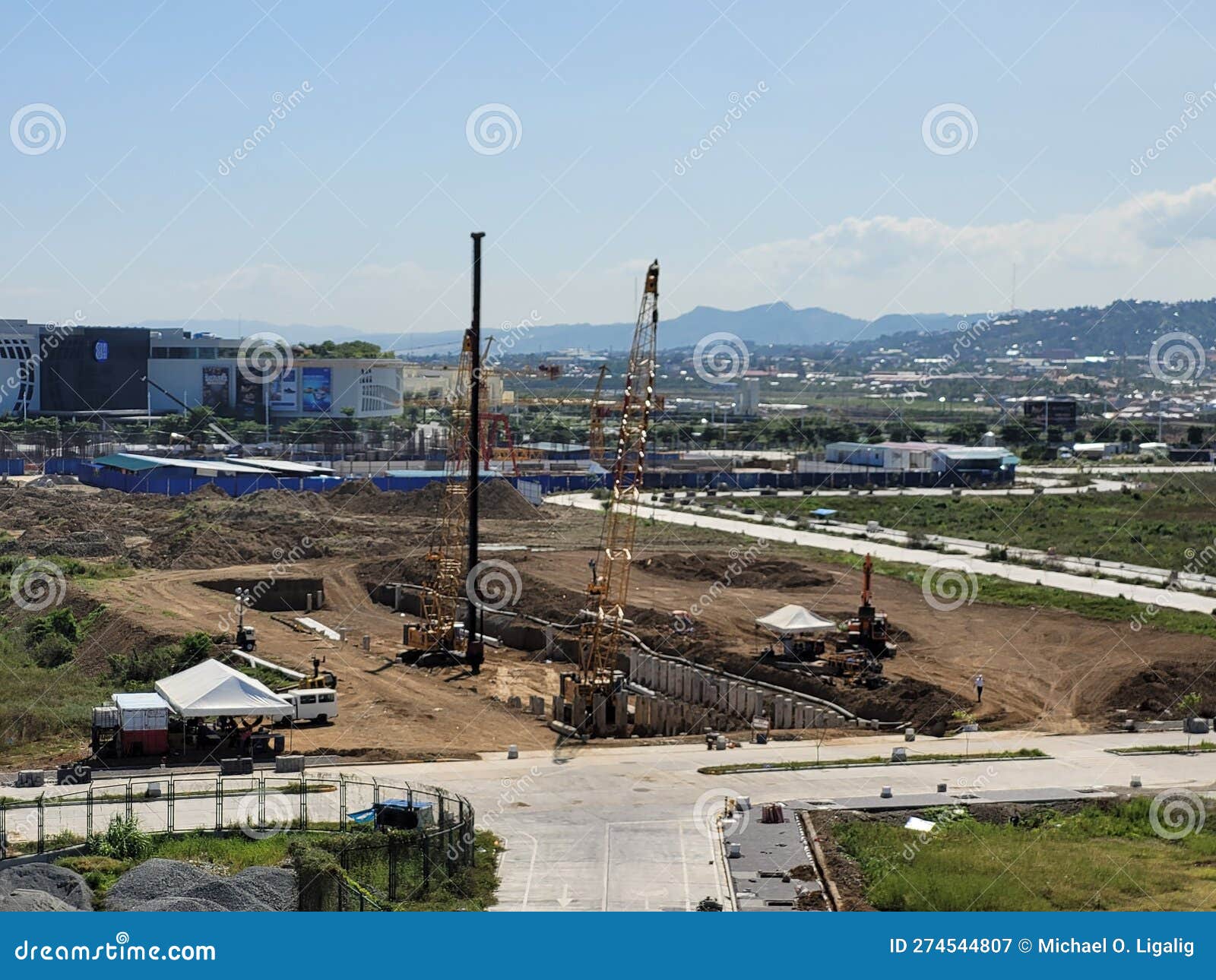 Construction of Sports Arena in Cebu SM Seaside Stock Image - Image of ...