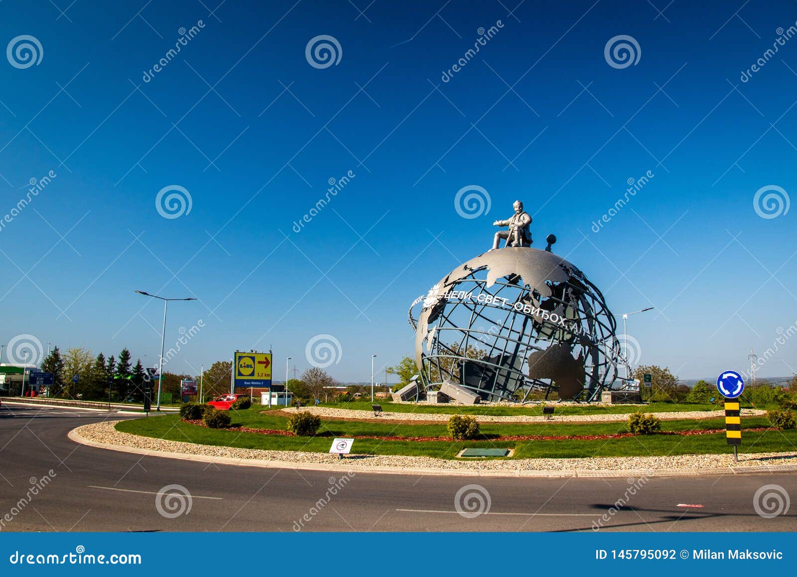 Construction Structure On A Traffic Roundabout Editorial Photo ...
