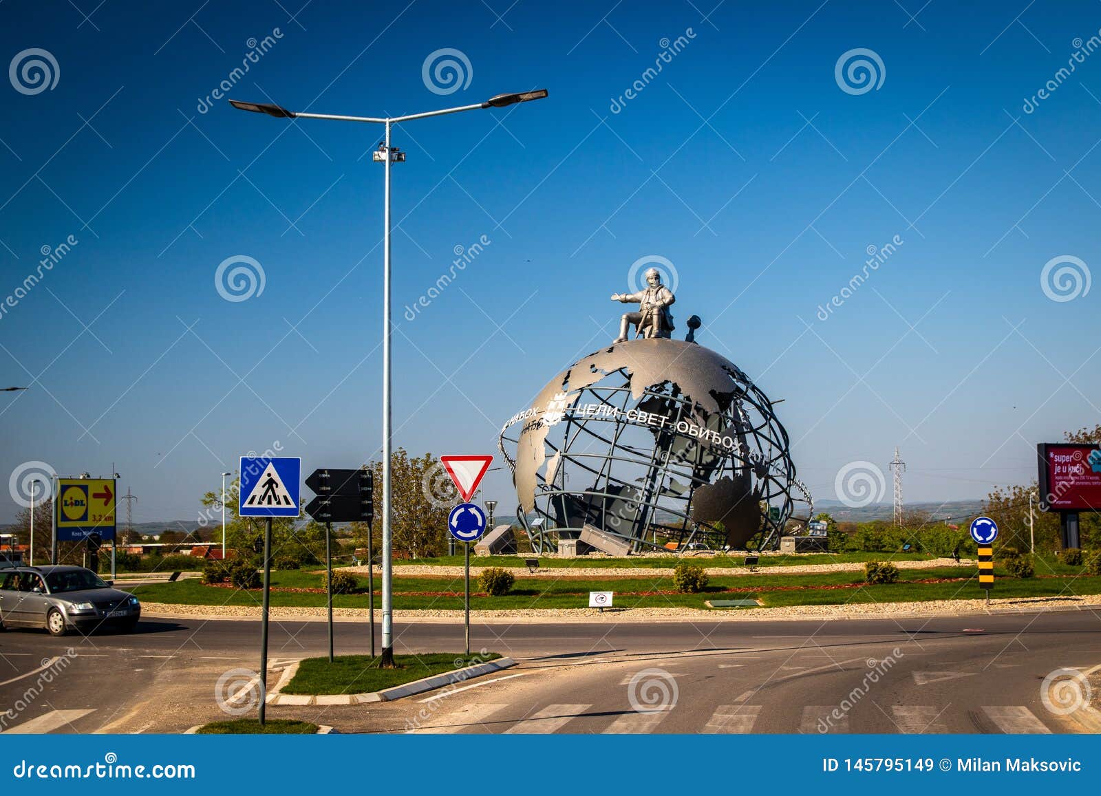 Construction Structure On A Traffic Roundabout Editorial Photo ...