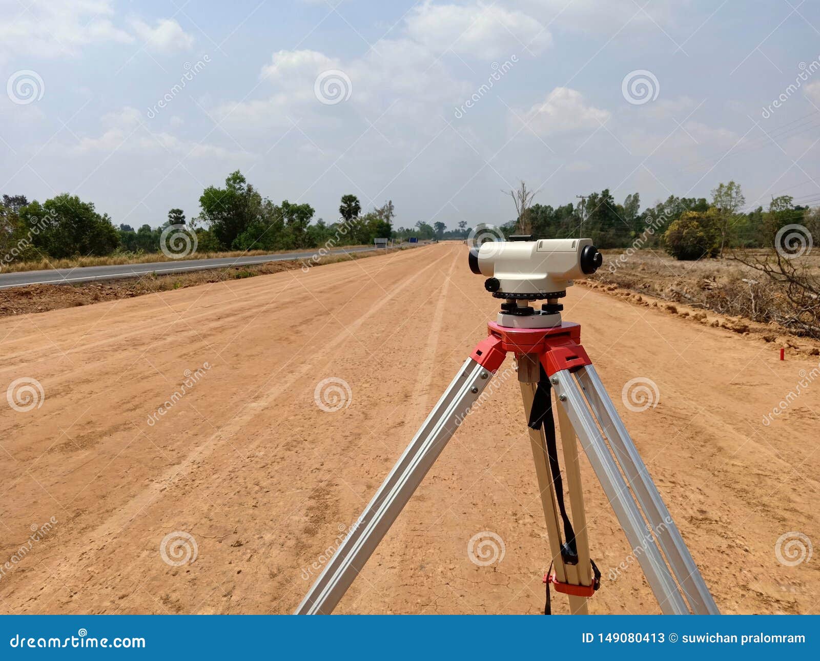 Construction Survey Digital Analogue Laser Dot Equipment On Tripod ...