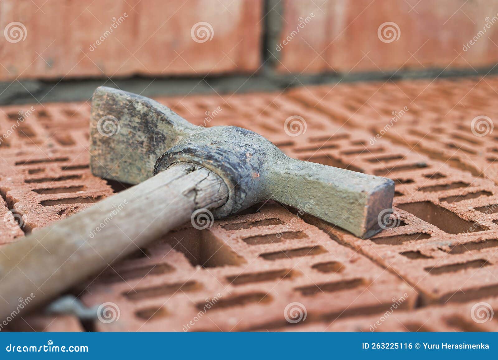 Construction Tool for Laying Bricks and Blocks. Bricklayer S Tools ...