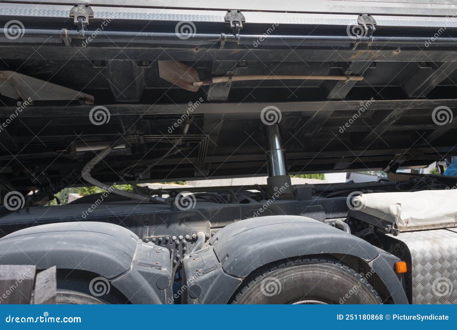 Construction Truck Hydraulic Lifting Column Double Axle Stock Photo ...