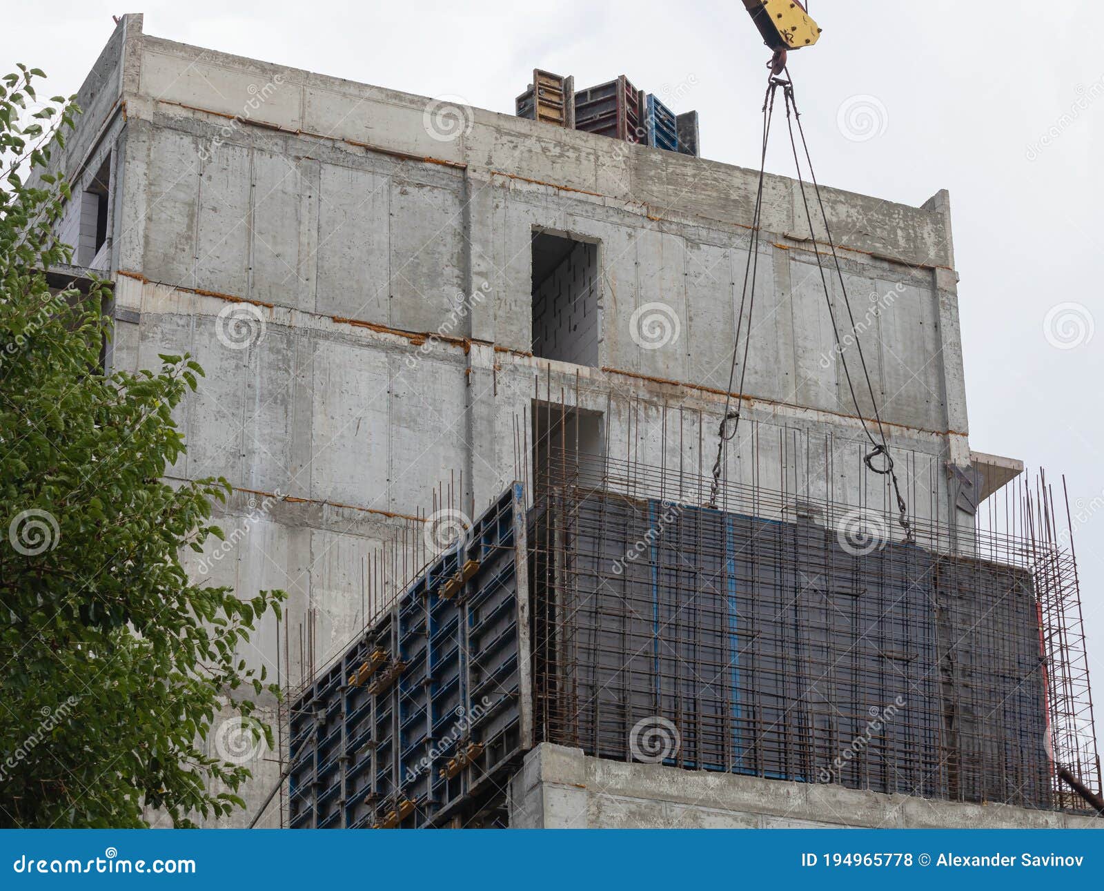 Construction Of A Wall Of A Multi-Storey Building Using The Sliding ...