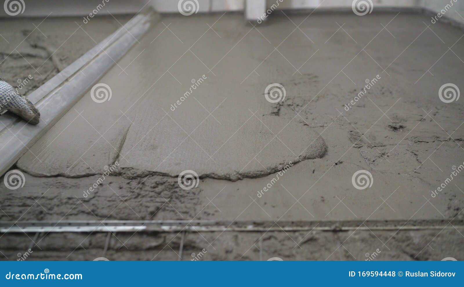 The Process of Leveling Floors in the Apartment with a Solution ...