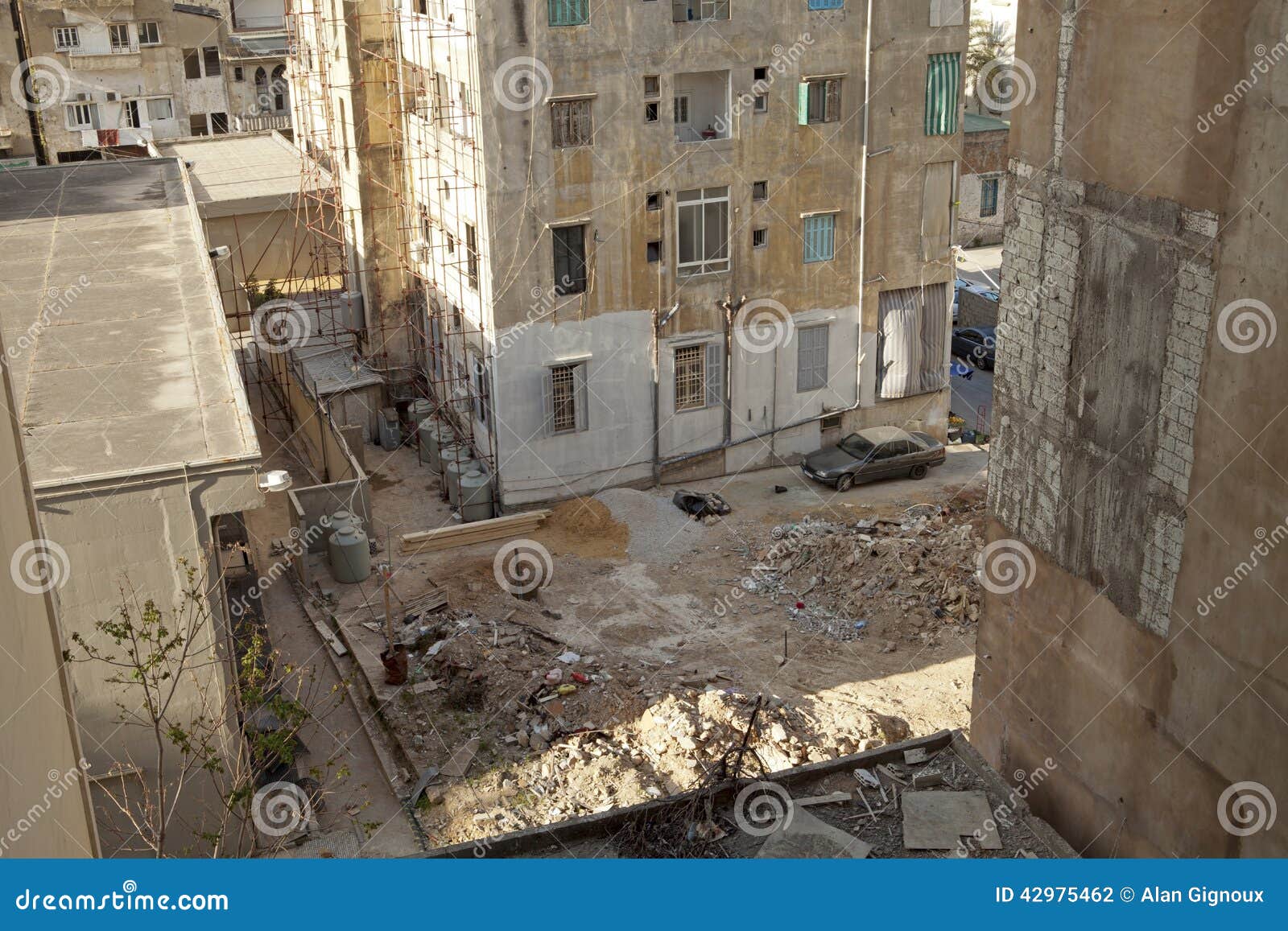 Construction work, Lebanon editorial photography. Image of empty - 42975462