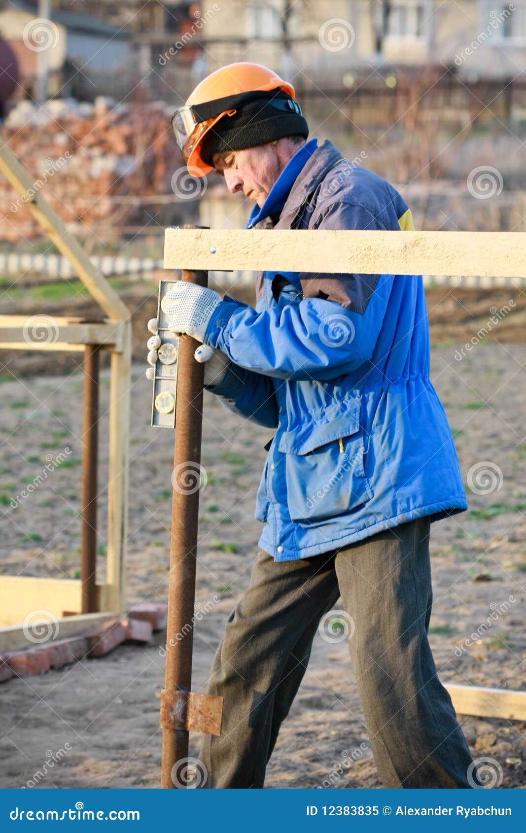 Construction worker stock image. Image of outdoors, carpenter - 12383835