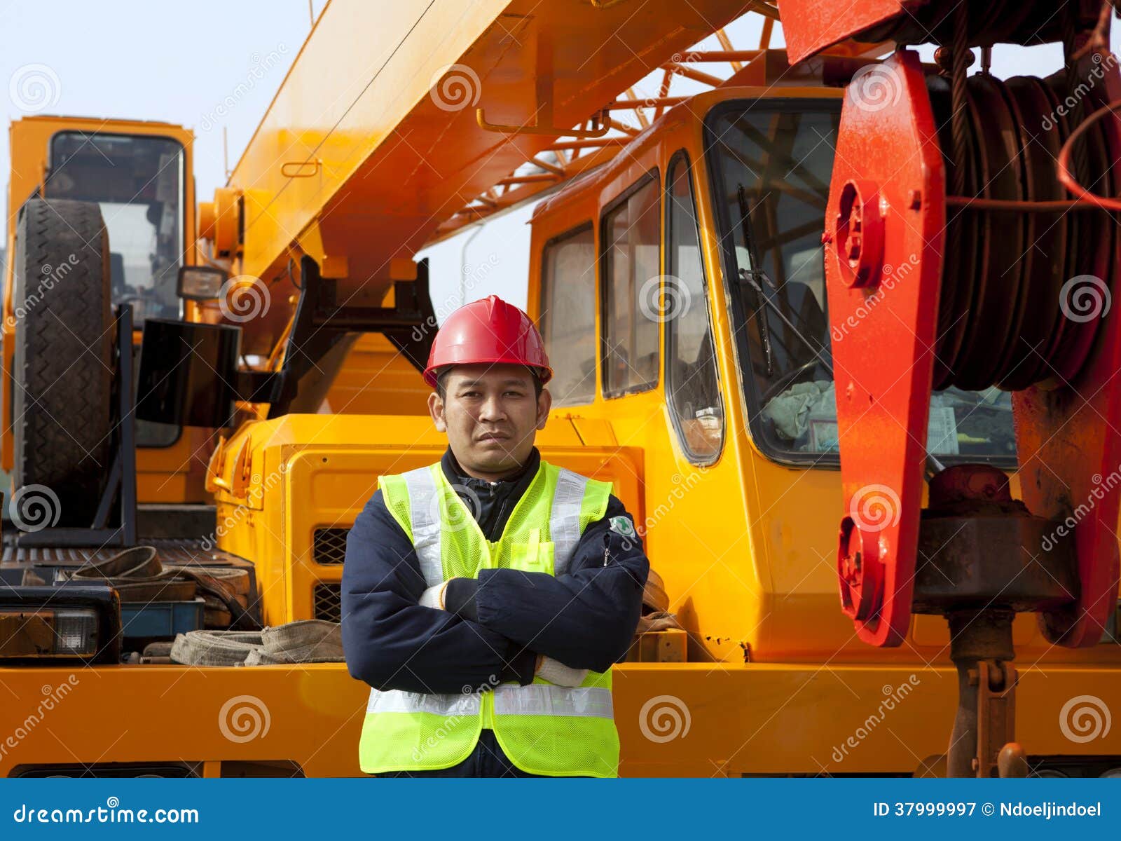 Construction worker stock image. Image of asian, crane - 37999997