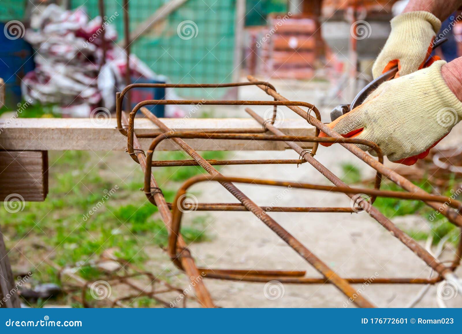 Construction Worker Binding Rebar for Reinforce Concrete Column at the ...