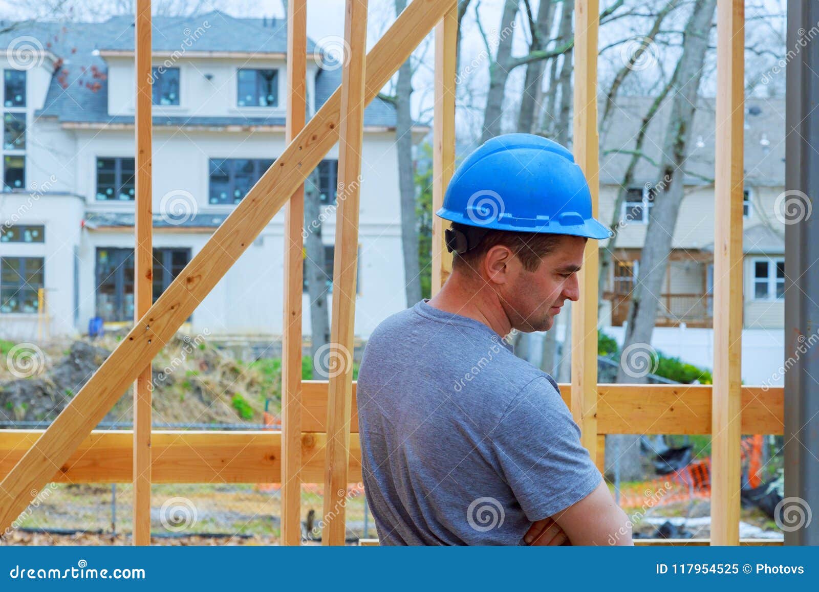 Construction Worker Building Timber Frame New Home Stock Image - Image ...