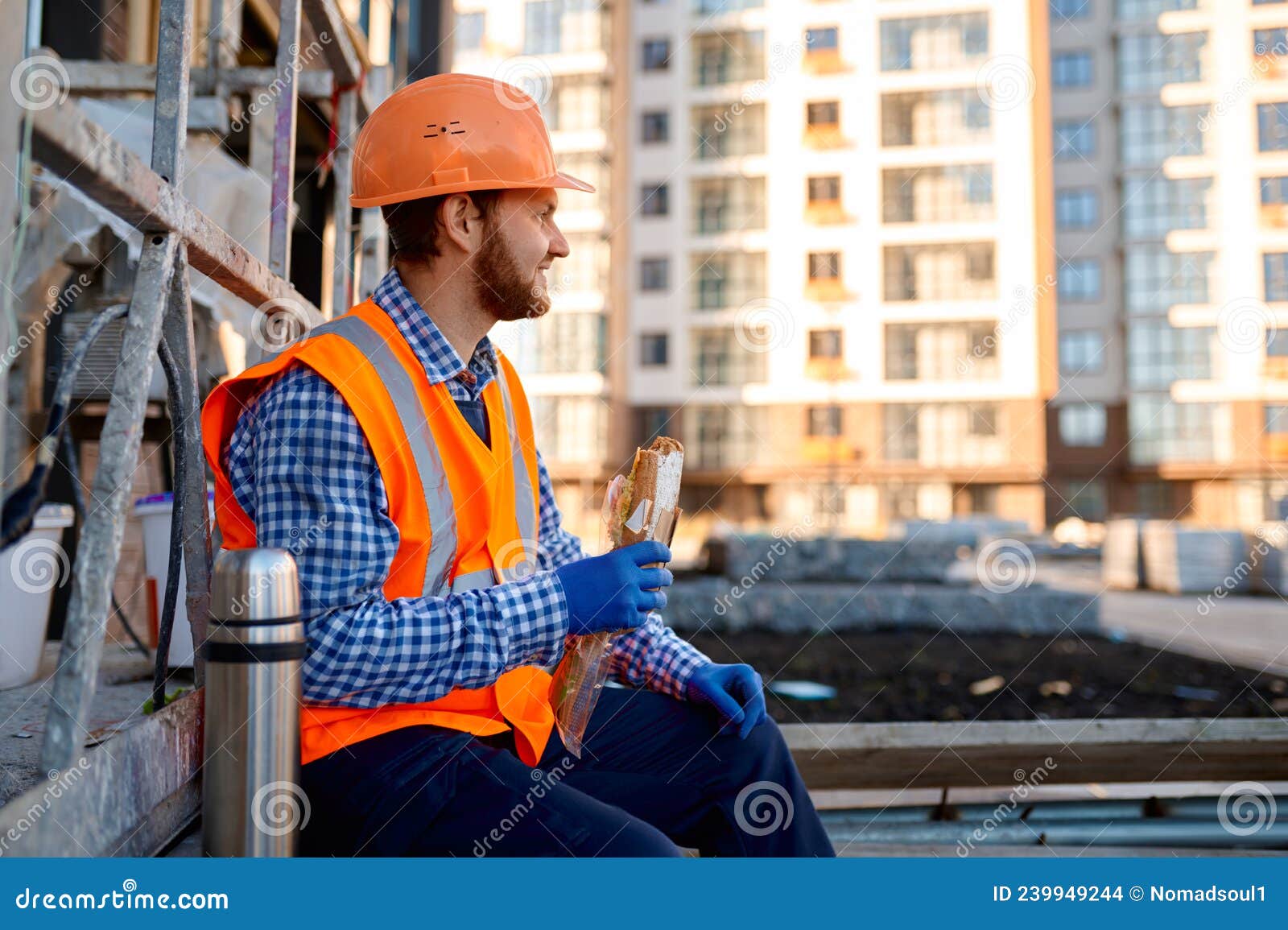 Construction Worker Eating Sandwich during Lunch Break Stock Photo ...