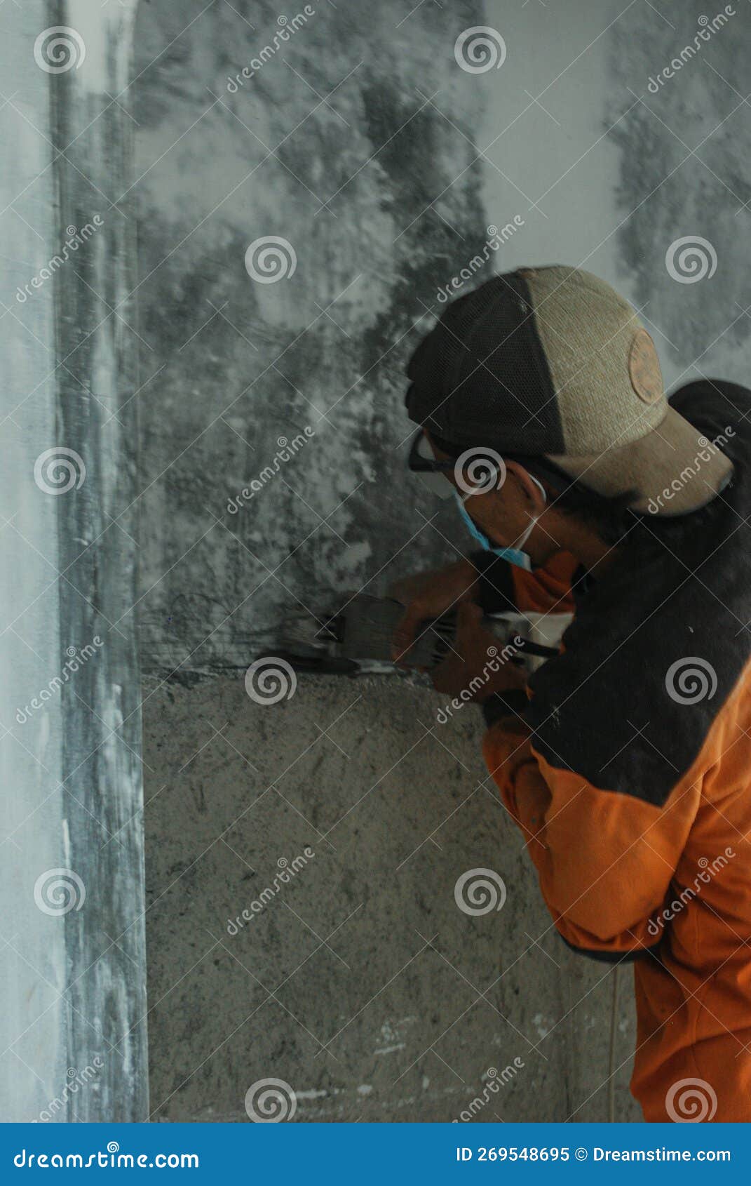 Construction Worker are Grinding the Walls Editorial Image - Image of ...