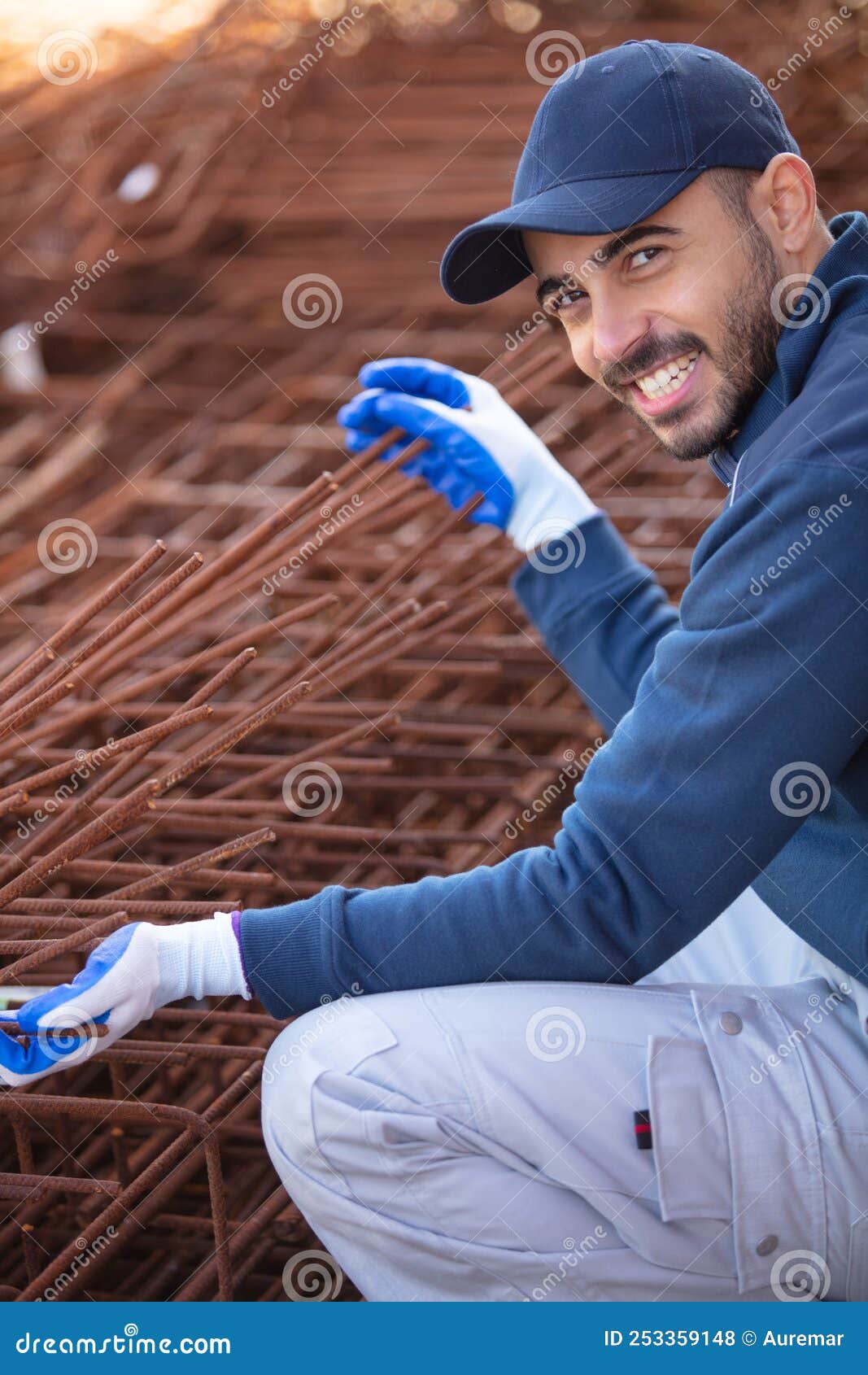 Construction Worker Holding Concrete Reinforcement Bars Stock Photo ...