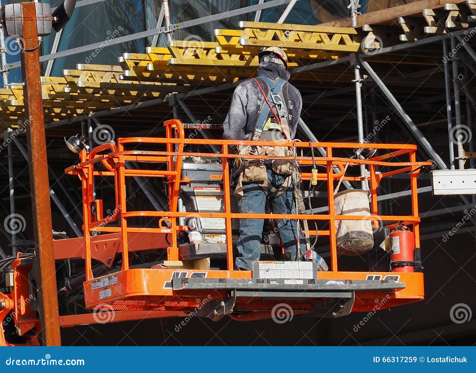 Construction Worker on Lift Editorial Stock Image - Image of structure ...