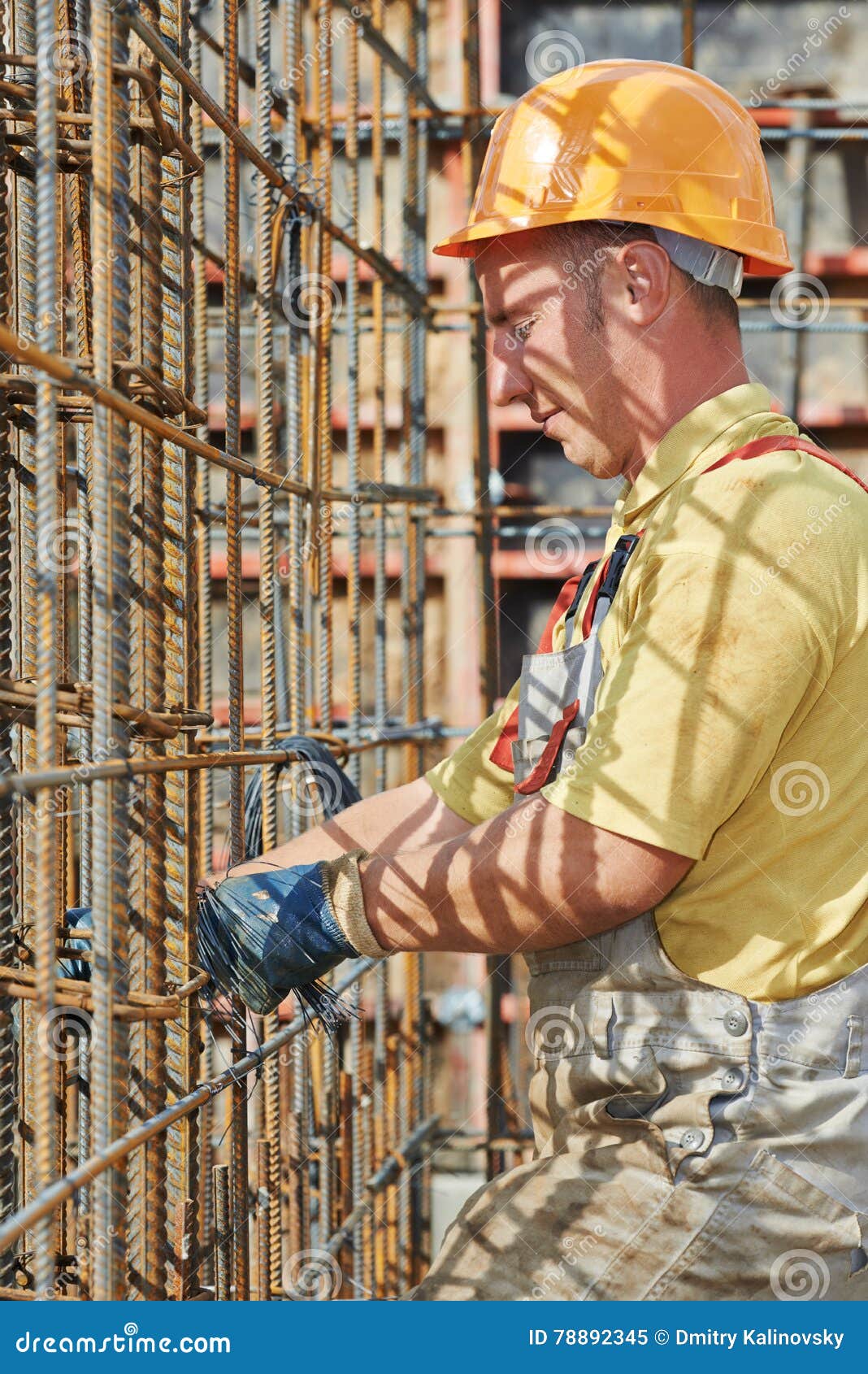 Construction Worker Making Reinforcement Stock Image - Image of worker ...