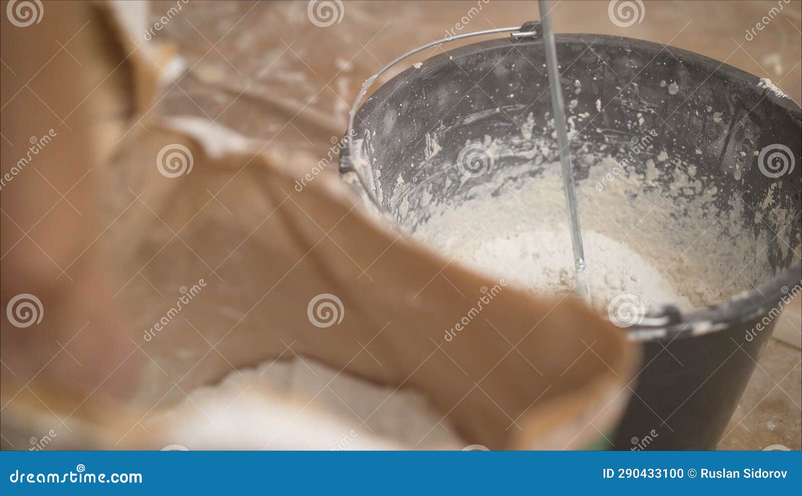 Alignment Of Walls In The Repair With The Help Of A Special Device ...