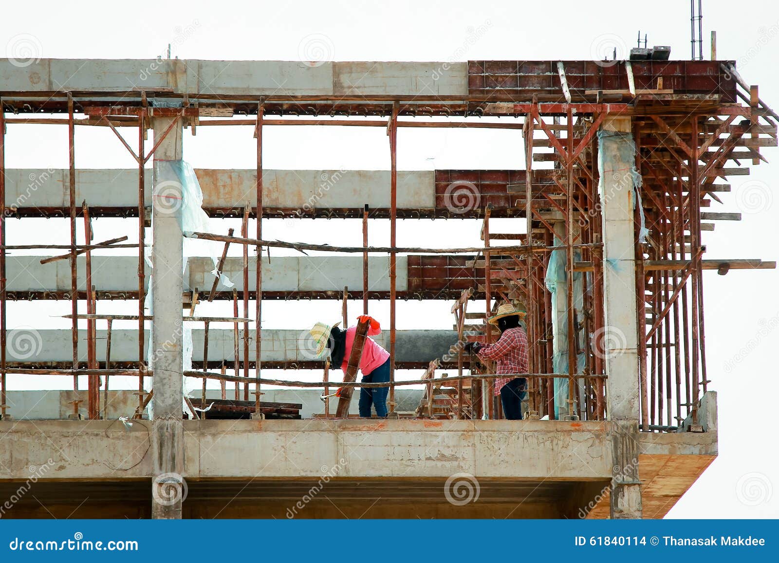 Construction Worker on a Scaffold Stock Photo - Image of classic, grow ...