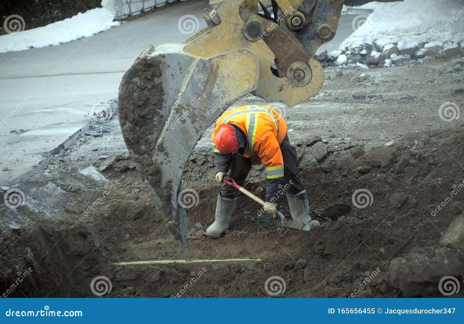Construction Worker Shovel Road Repair Drain Sewer Work Excavation ...
