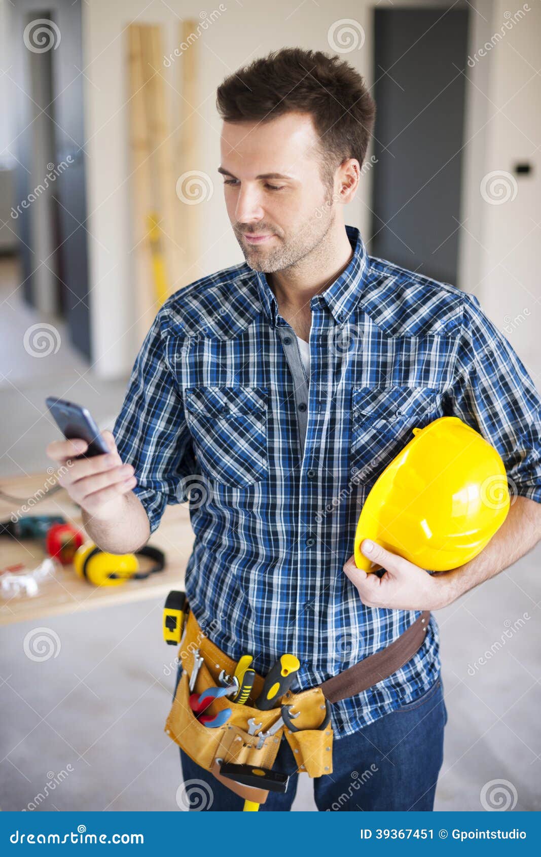 Construction Worker with Smart Phone Stock Image - Image of enjoyment ...