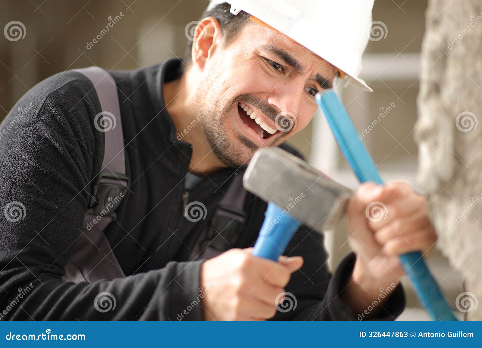 Construction Worker Suffering Accident Hiting Hand with Hammer Stock ...