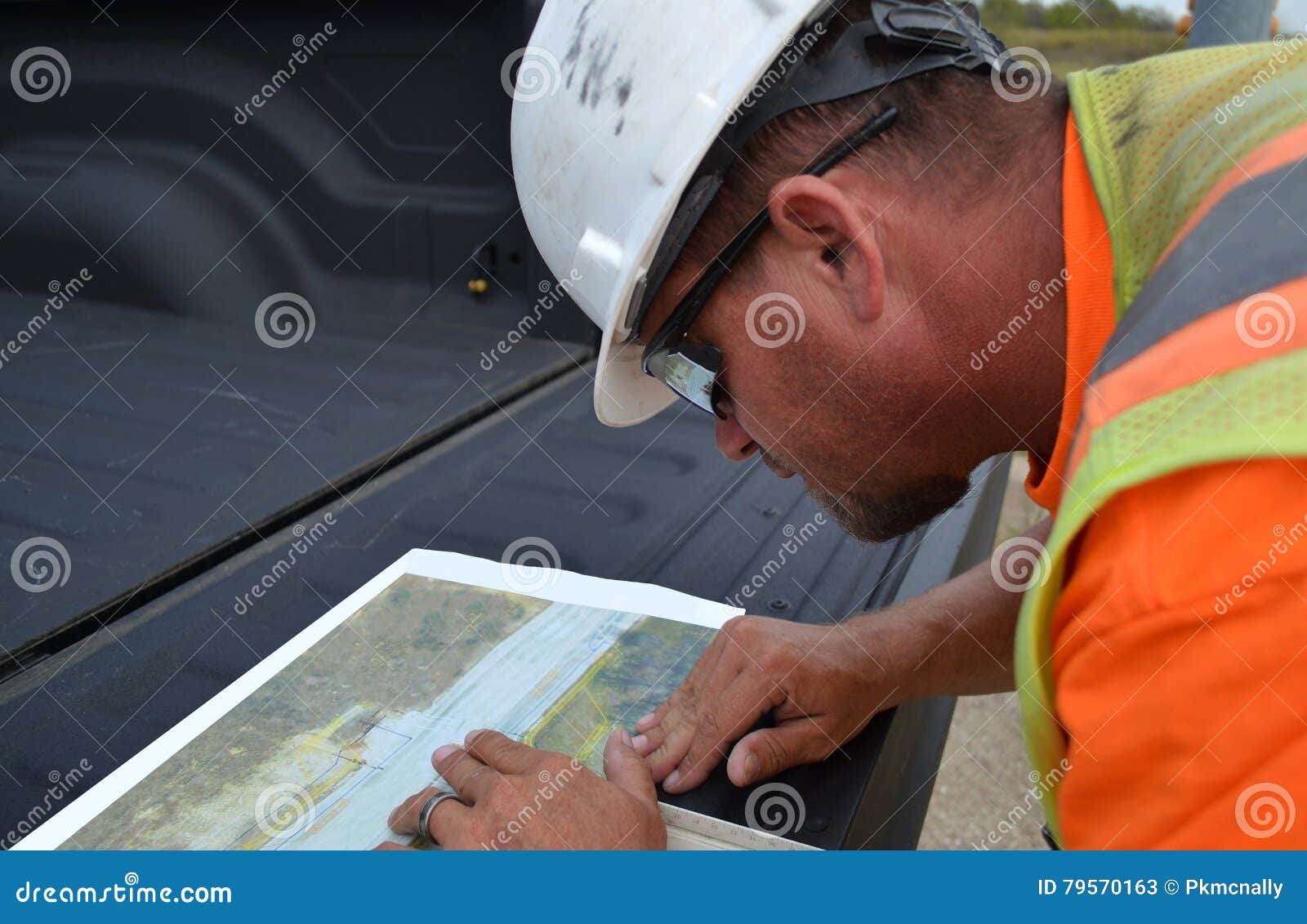 Construction Worker Using Tools Stock Image - Image of equipment ...