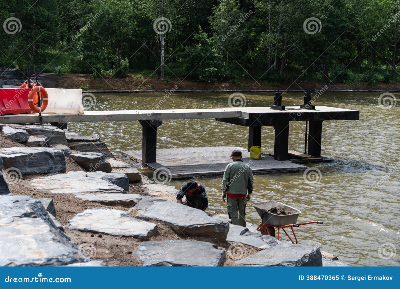 Stone Riprap Royalty-Free Stock Photo | CartoonDealer.com #71462007