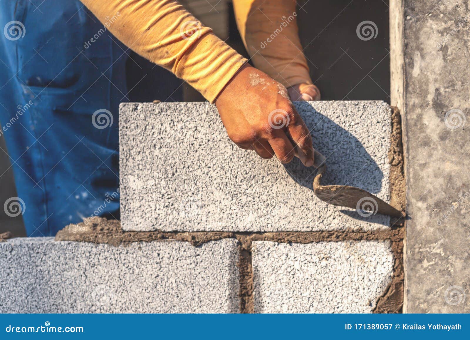 Construction Workers are Building Cement Walls with Brick Blocks Stock ...