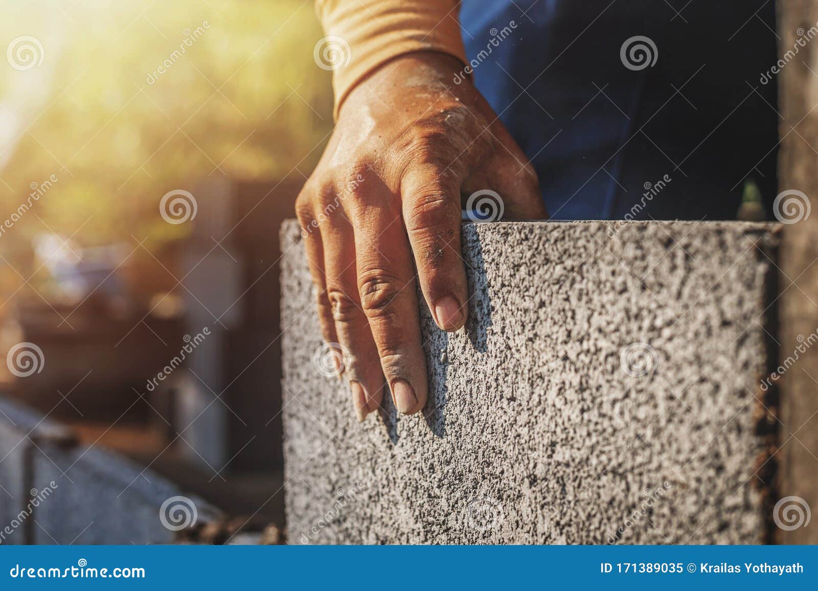 Construction Workers are Building Cement Walls with Brick Blocks Stock ...