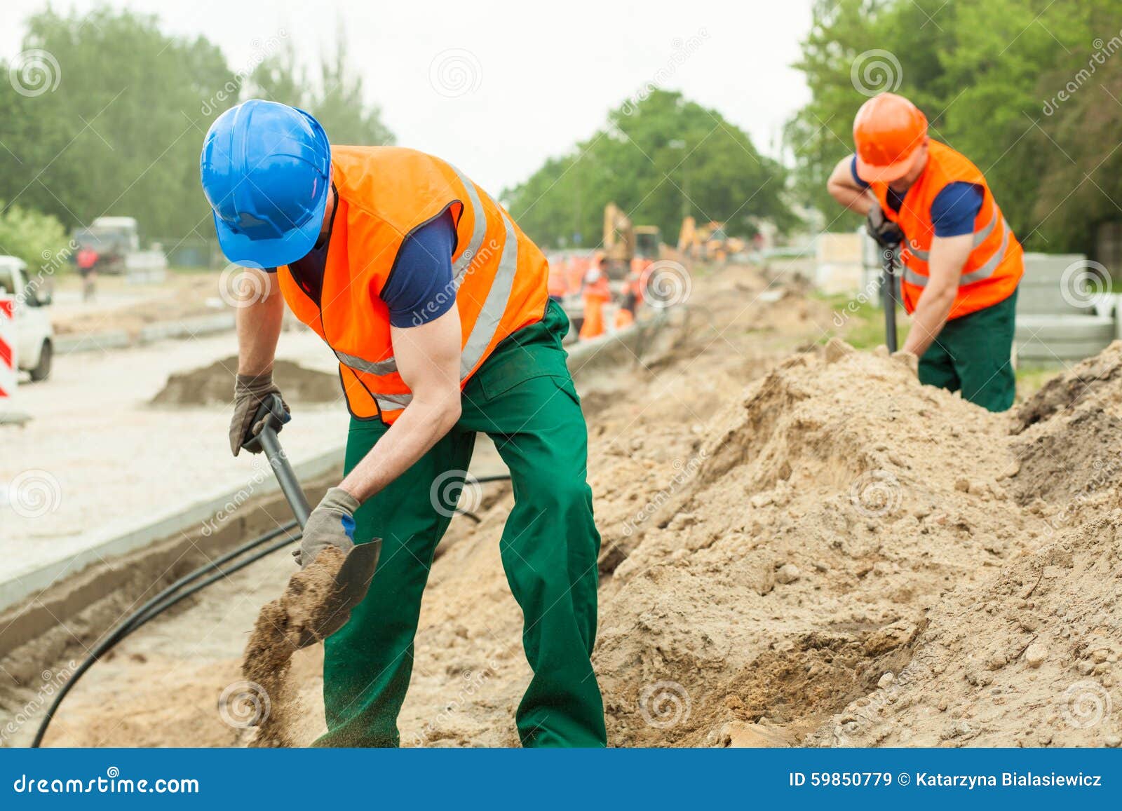 Construction Workers Digging Stock Image - Image of occupation, gloves ...