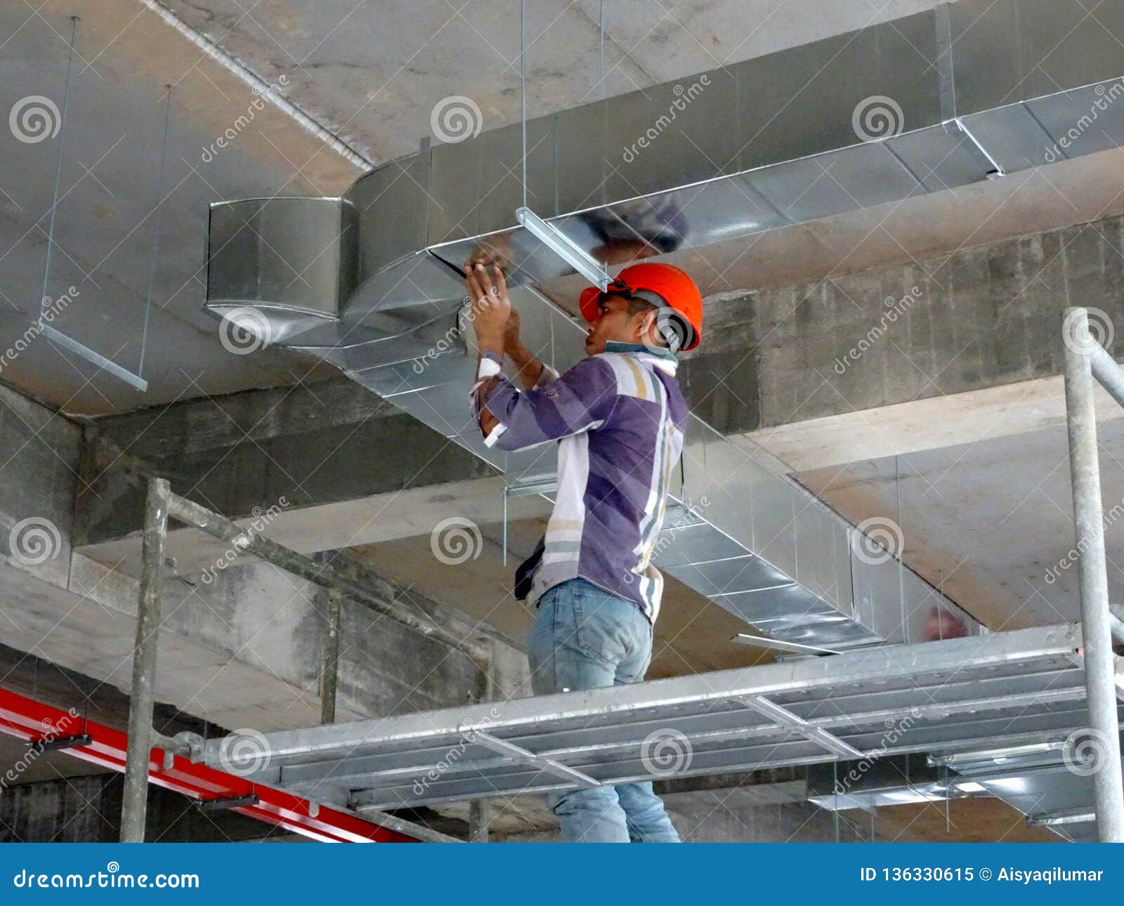 Construction Workers Installing Air Conditioning Duct Editorial Image ...