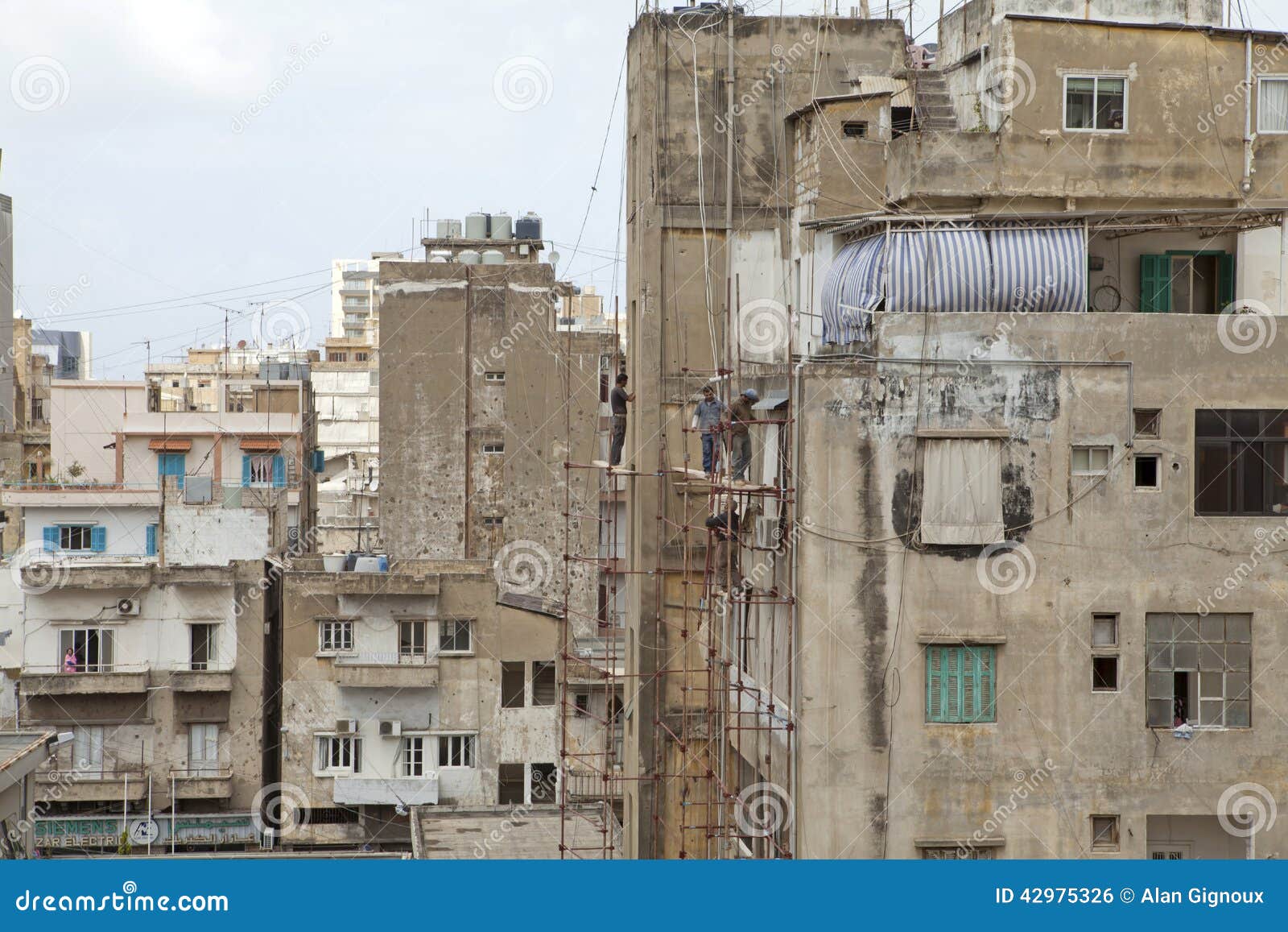 Construction Workers in Lebanon Editorial Photo - Image of building ...