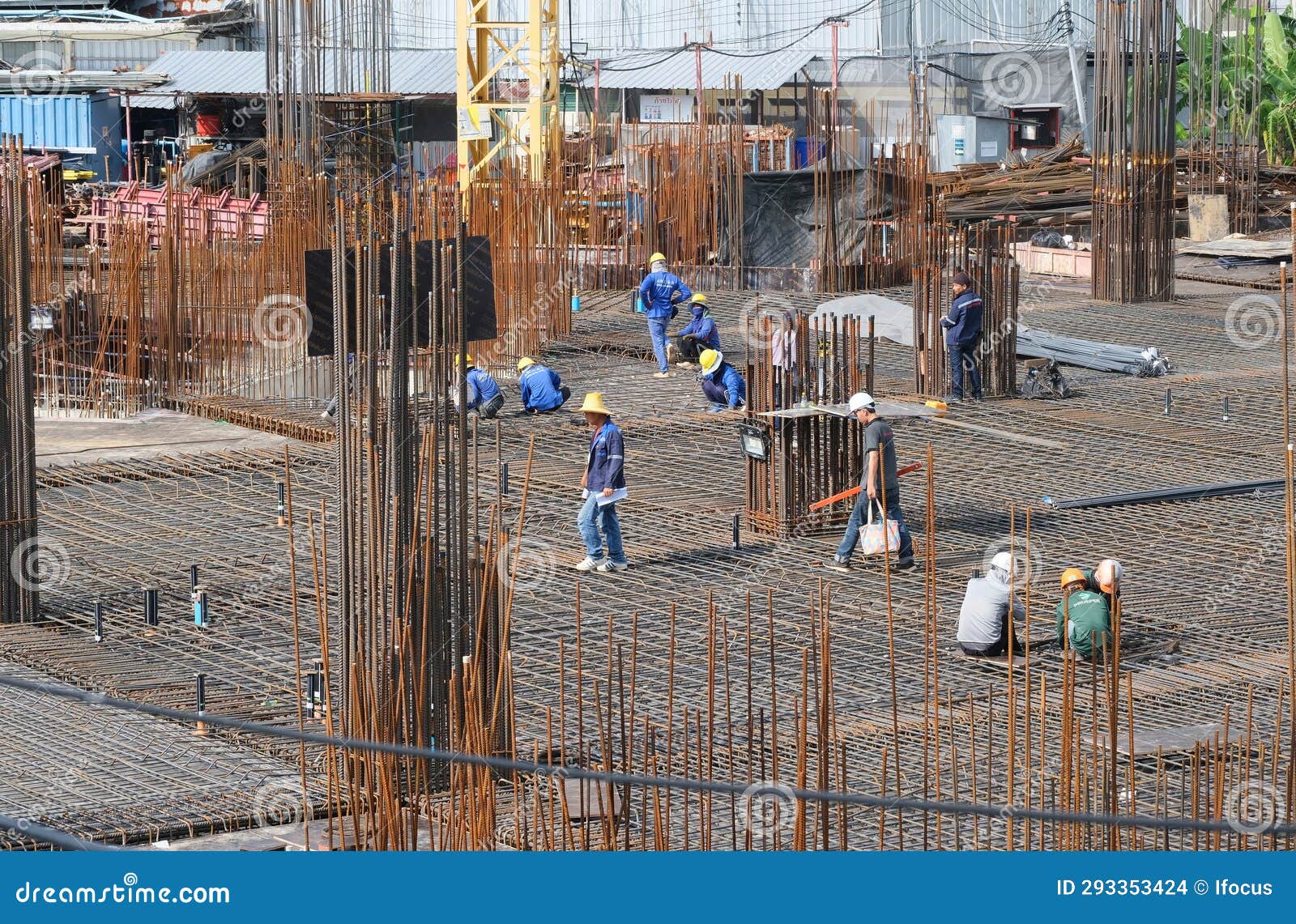 Workers On Top Of Reinforced Concrete Structure Editorial Photo ...