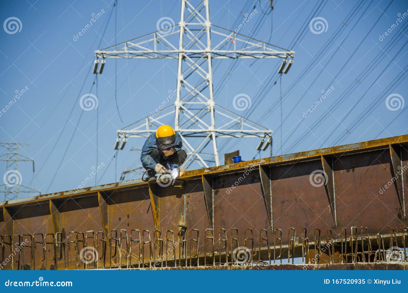 Construction Workers are Welding Stock Image - Image of scorching, iron ...