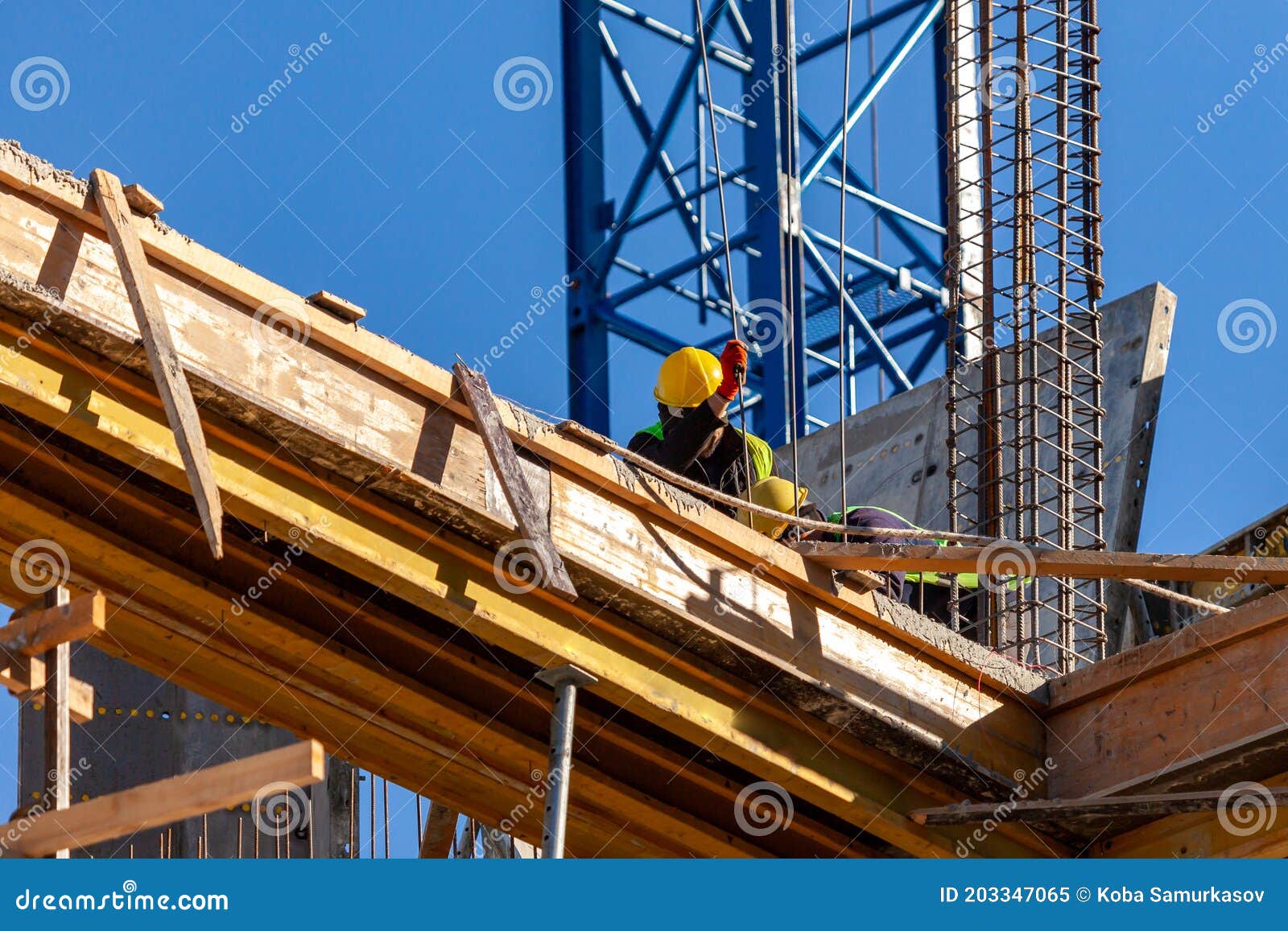 Construction Workers Work on High Rise Buildings Stock Image - Image of ...