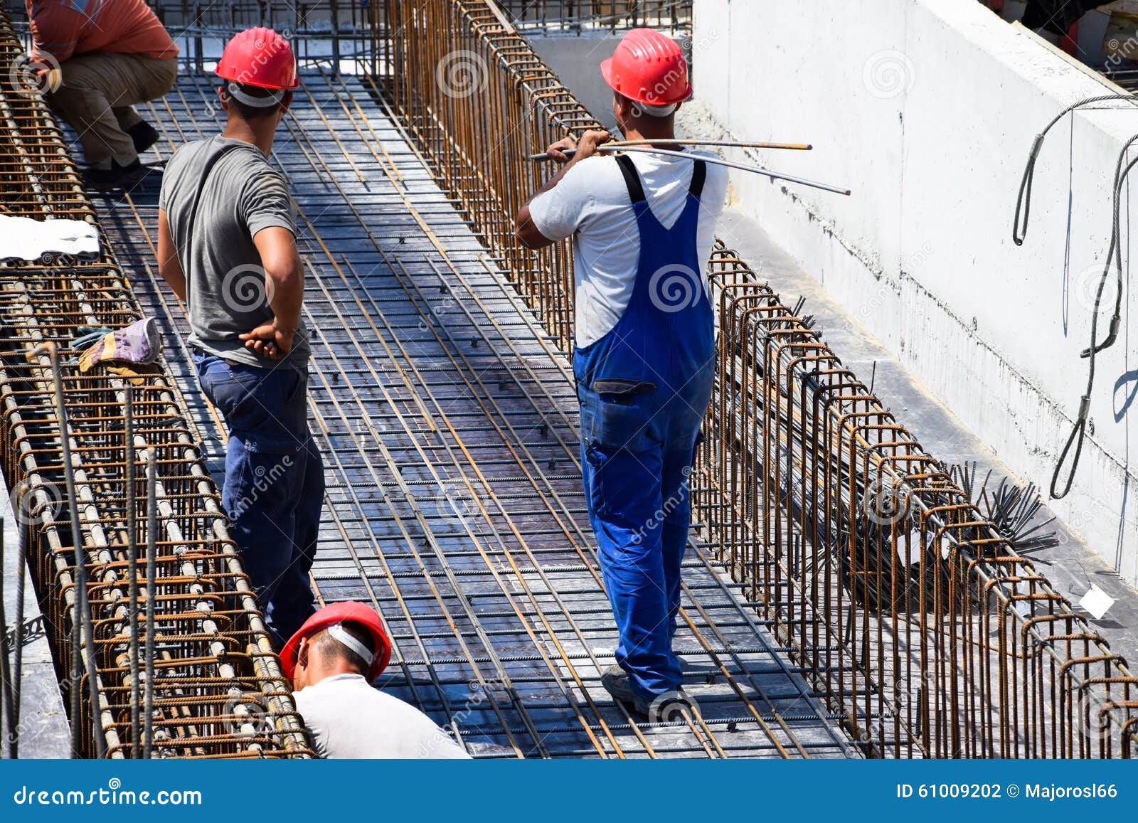 Construction Workers at Work Stock Photo - Image of iron, manual: 61009202