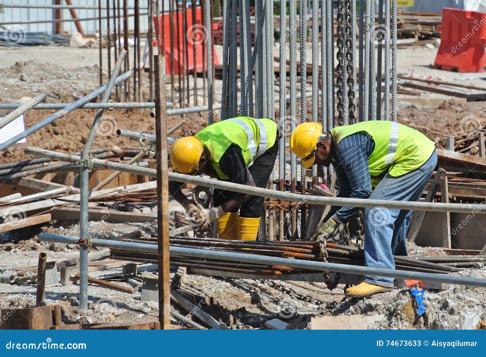 Construction Workers Working at Construction Site Editorial Stock Photo ...