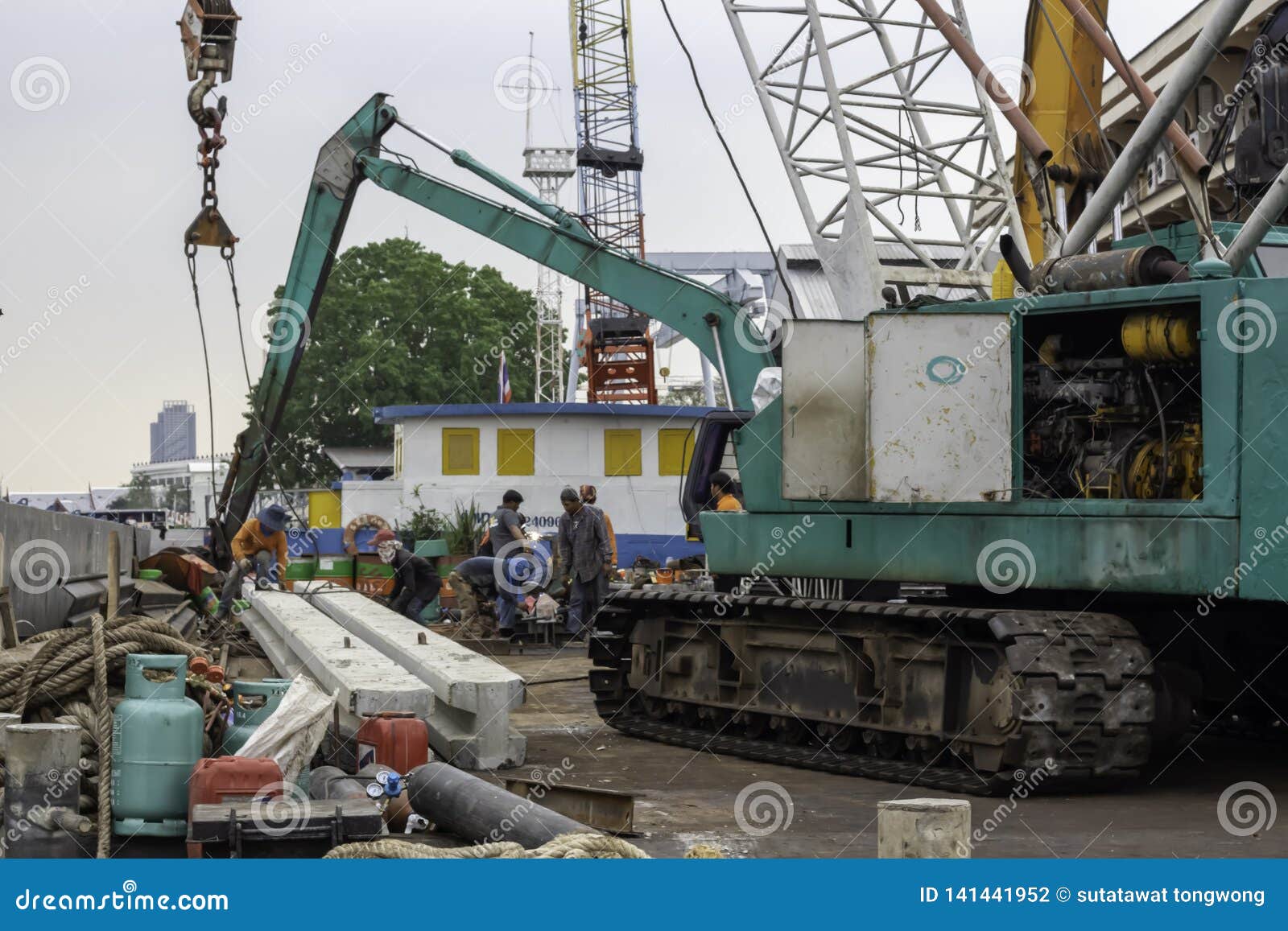 Construction Workers are Working Hard Editorial Photography - Image of ...