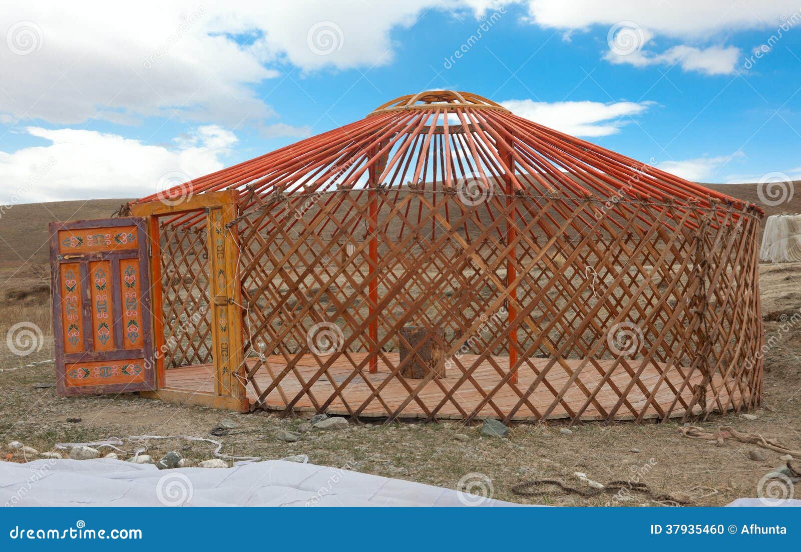 The Construction of the Yurt Stock Photo - Image of kazakh, lattice ...