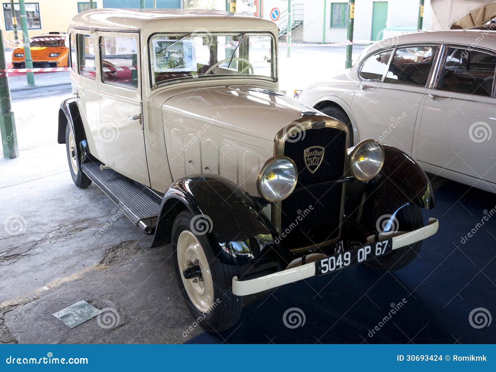 1932 Construyeron Peugeot 301 Imagen de archivo editorial - Imagen de ...