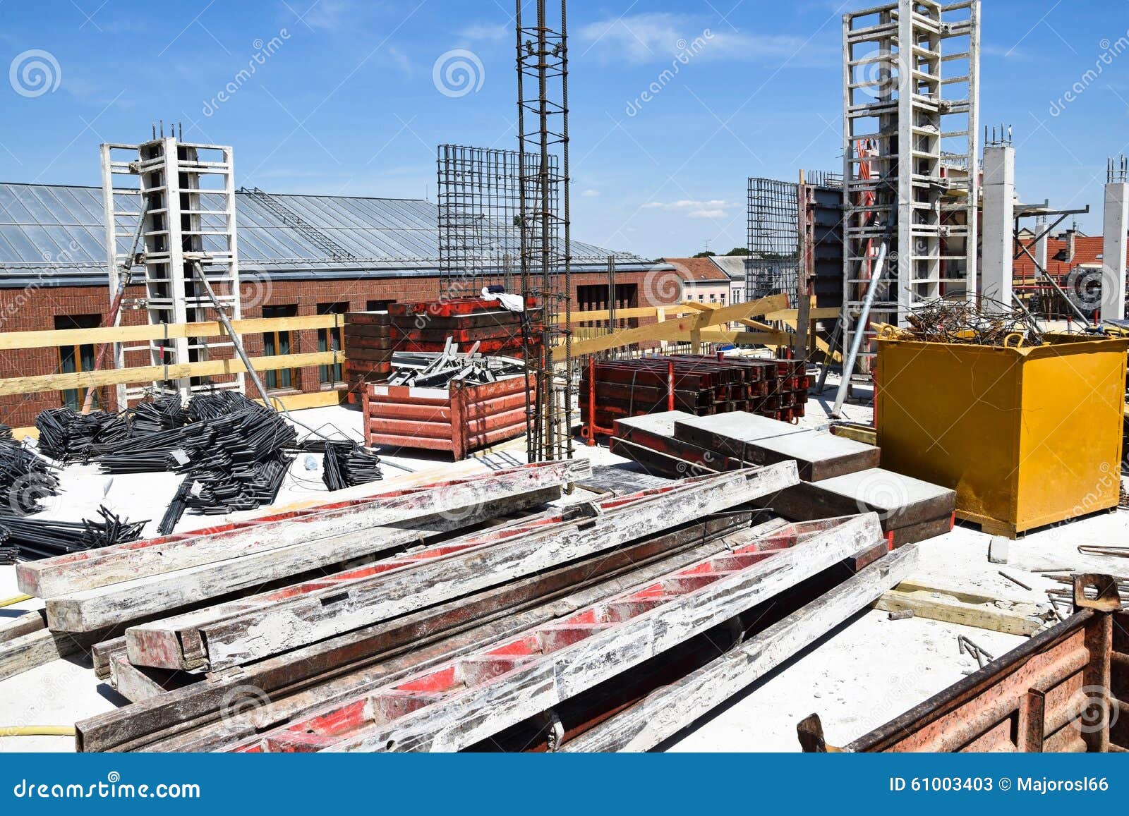 Constuction of a New Building Stock Image - Image of grader, group ...