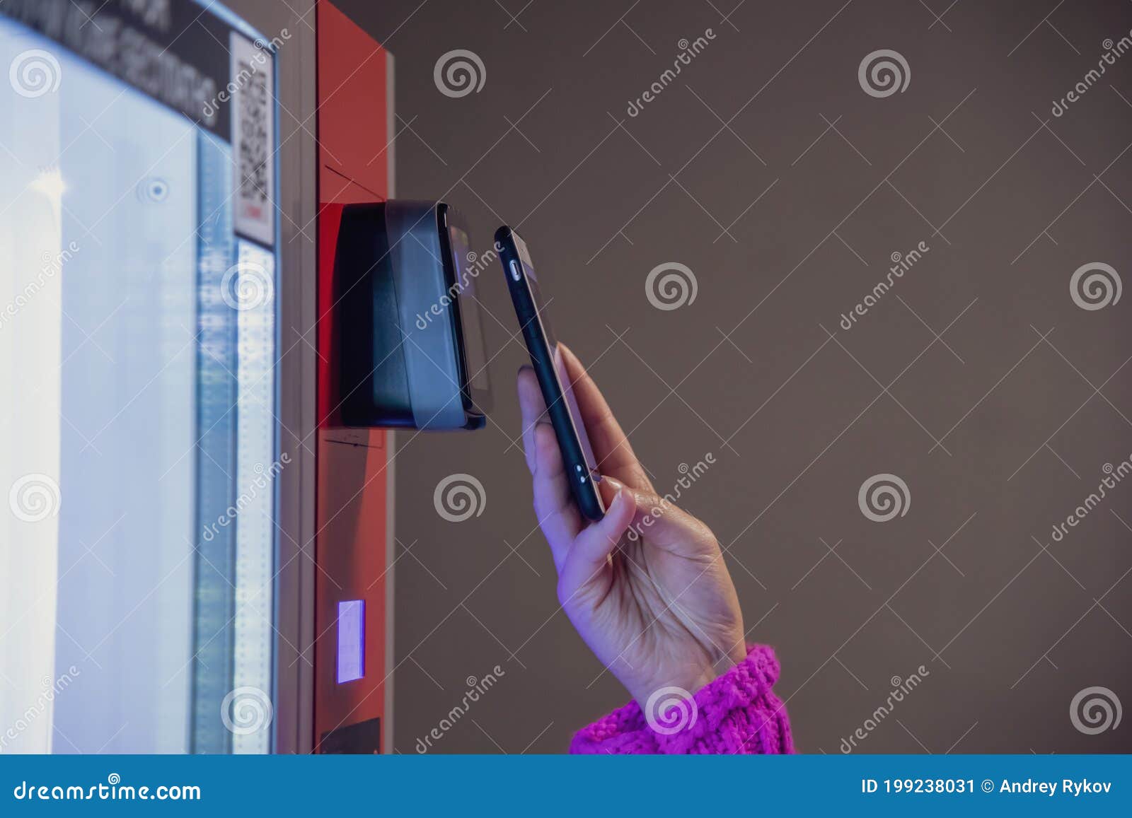 5,346 Contactless Machine Stock Photos - Free & Royalty-Free Stock ...