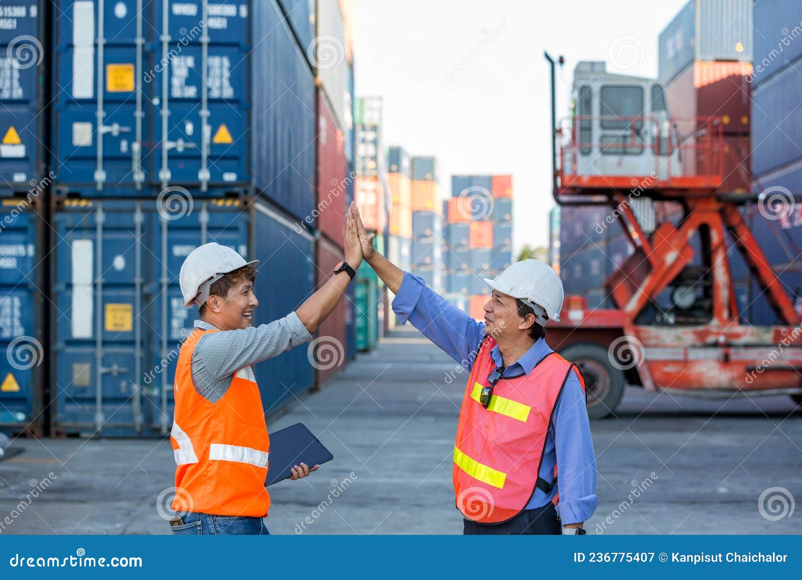 Container Cargo Foreman Partners Successful Happy Together into ...