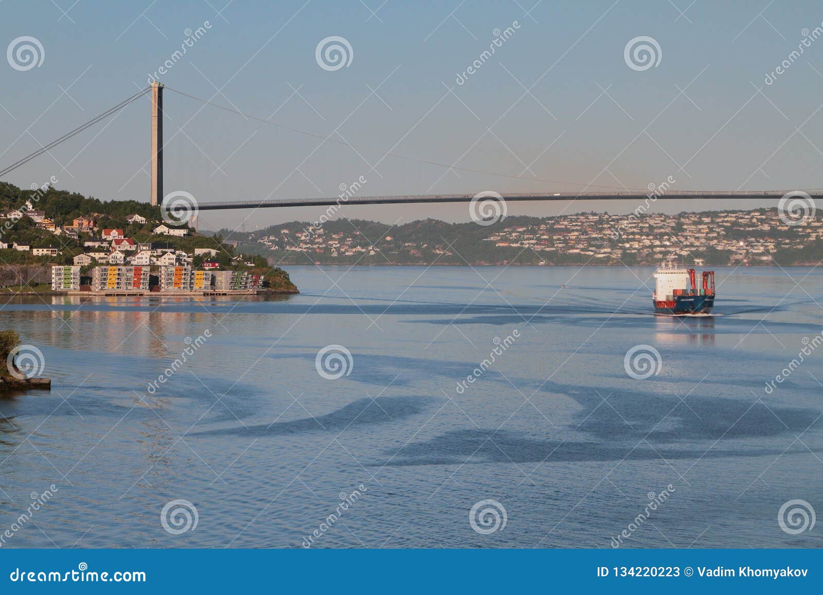 Bergen, Norway - Jul 07, 2018: Container Carrier in Gulf Editorial ...