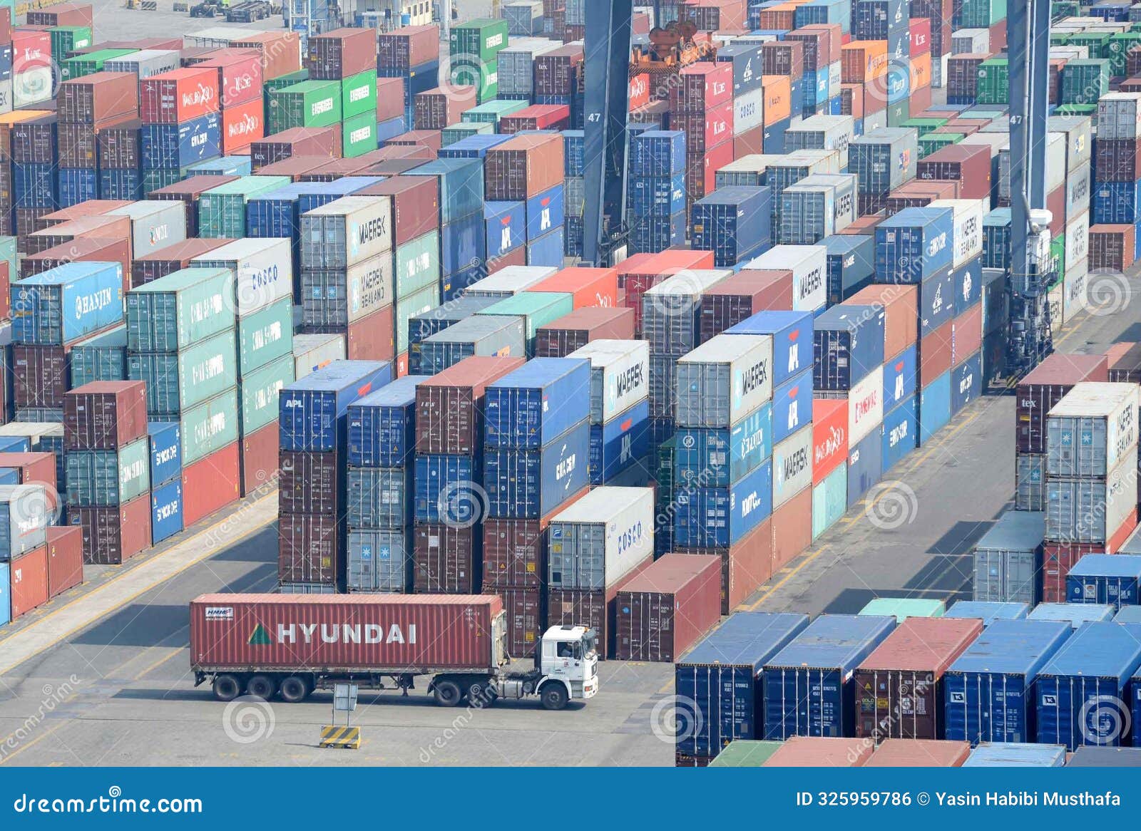 Row of containers editorial photo. Image of truck, industries - 325959786